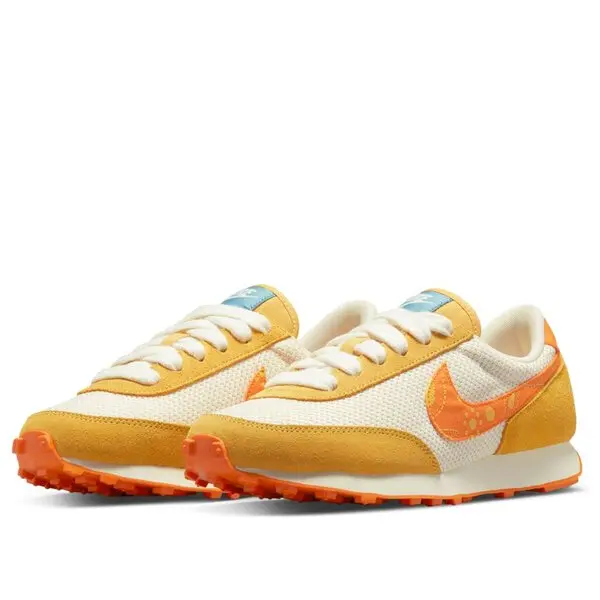 Nike Daybreak Paisley Swoosh Sneakers - White/orange