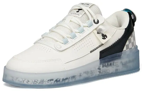 ANTA X Snoopy Skateboarding Sneakers