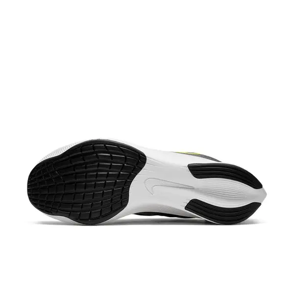 Nike Zoom Fly 3 Low Top Sneakers