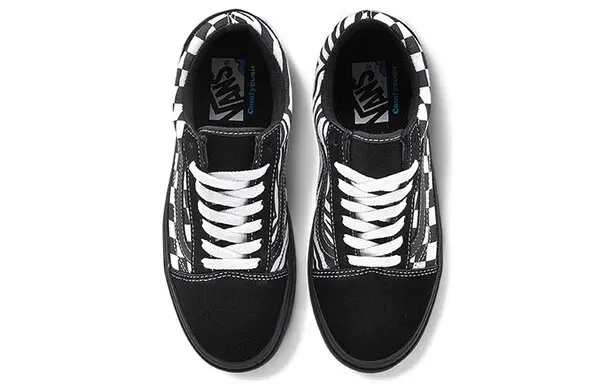 VANS Comfycush Old Skool Mixed Media Sneakers - Black/white