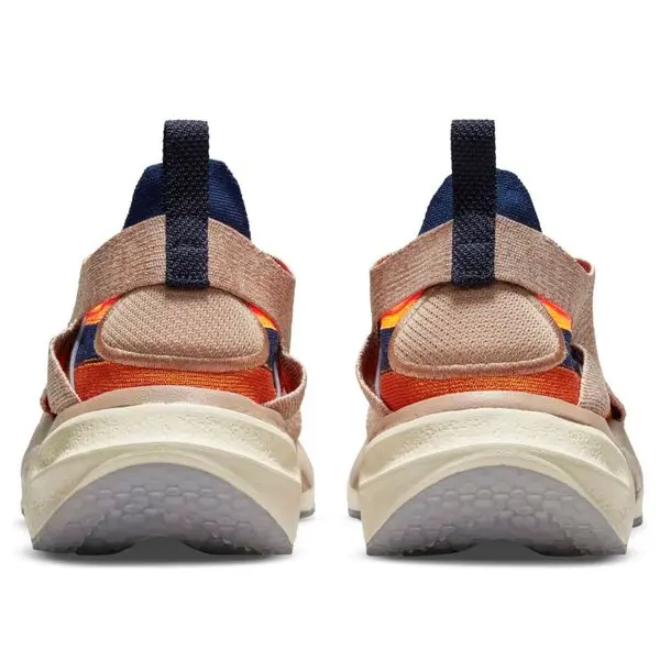 Nike Spark Flyknit Low Top Sneakers - Gray