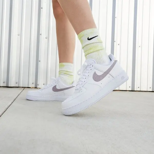 Nike Force 1 Low Sneakers With Glitter Swoosh - White/purple