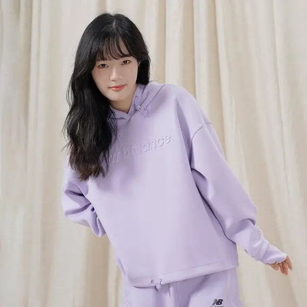 NEW BALANCE Embossed Logo Hoodie - Purple
