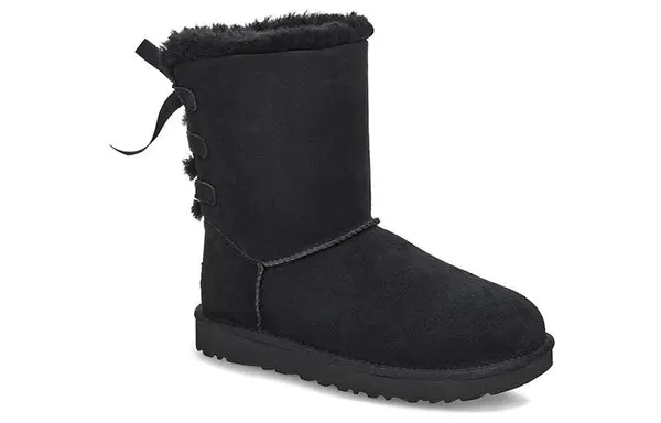 UGG Short Bow Stiefel Fleece Lined Boots - Black