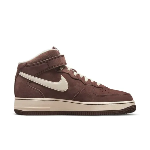 Nike Force 1 Mid Sneakers