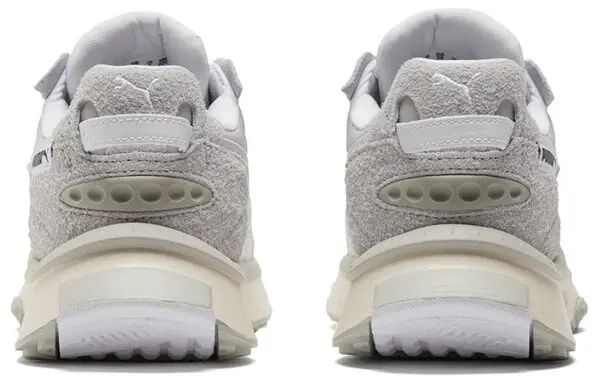 PUMA Wild Rider Vintage Low Top Sneakers - Grey