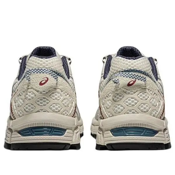 Asics Gel-kahana Fl Sneakers - Cream/navy
