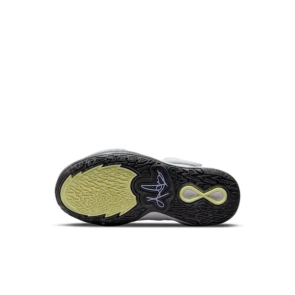 Nike Kyrie Infinity Basketball Shoes - White/grey