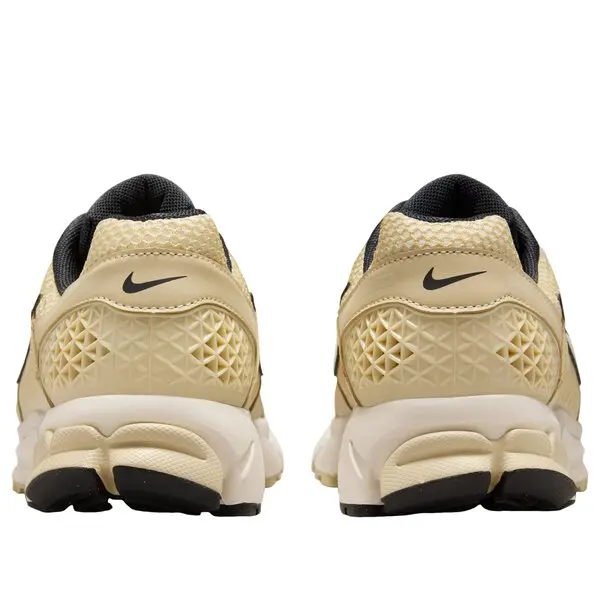 Nike Zoom Vomero Fj2028-700 - Gold/white/black