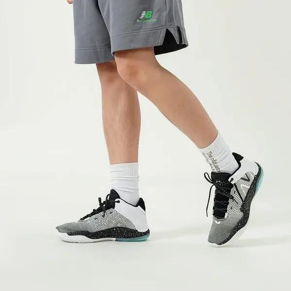 NEW BALANCE Two Wxy V2 High-top Sneakers - White/black