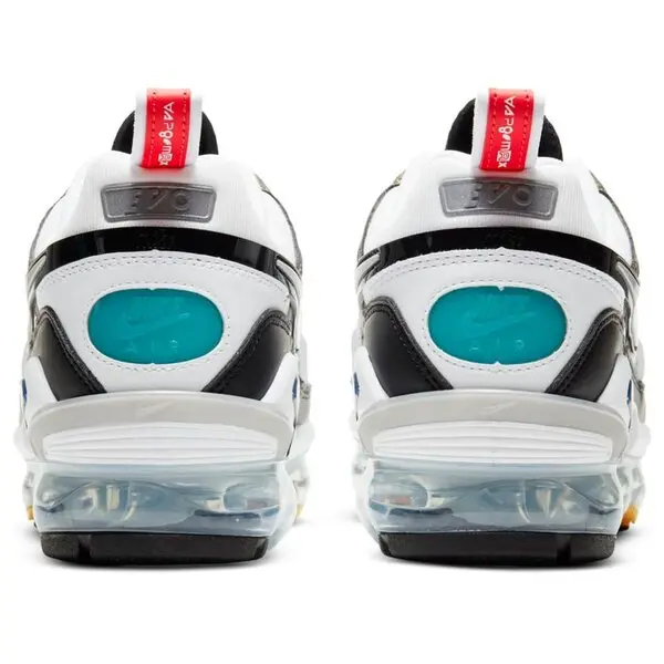 Nike Vapormax Evo 'evolution Of Icon' Sneakers - White