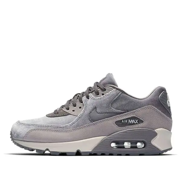Nike Max 90 Deluxe Sneakers