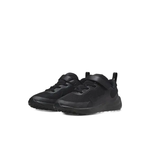 Nike Revolution 7 Sneakers