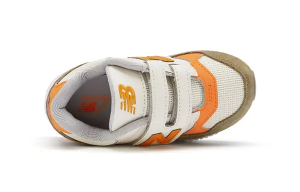 NEW BALANCE 530 Low Top Sneakers - Beige