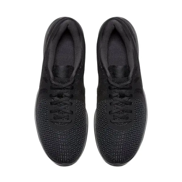 Nike Revolution 4 - Black