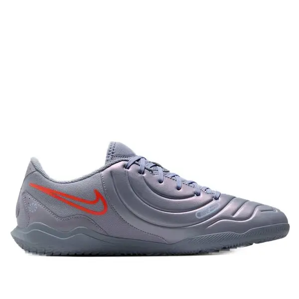 Nike Tiempo Legend Club Sneakers