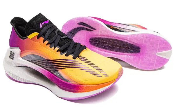LI-NING Essential Arhq245-1 Low Top Sneakers