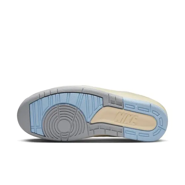 JORDAN Air 2 Low "look, Up In The Air - White/varsity Red/ice Blue