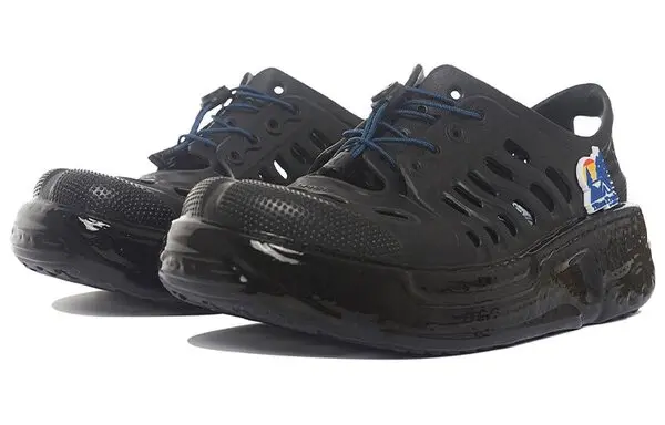 LI-NING Titan Trek Sneakers