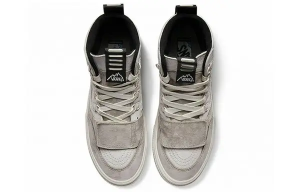 VANS High Top Sneakers