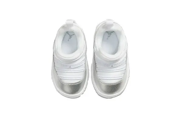 JORDAN Air 11 Flex Sneakers