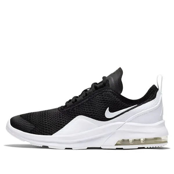 Nike Max Motion 2 Sneakers