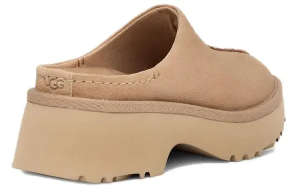 UGG New Heights Clog - Sand