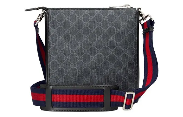 Gucci Gg Supreme Small Messenger Bag - Black