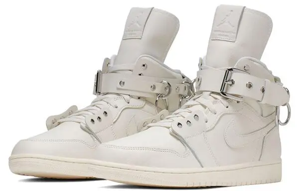 JORDAN 1 Retro High X Comme Des Garçons - White