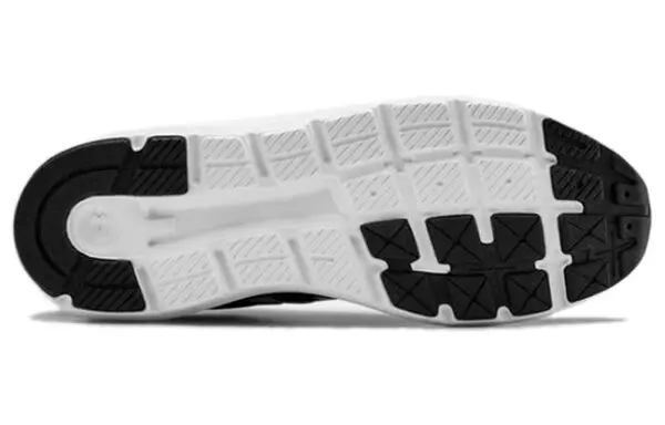 Under Armour Surge 2 Low Top Sneakers - Black
