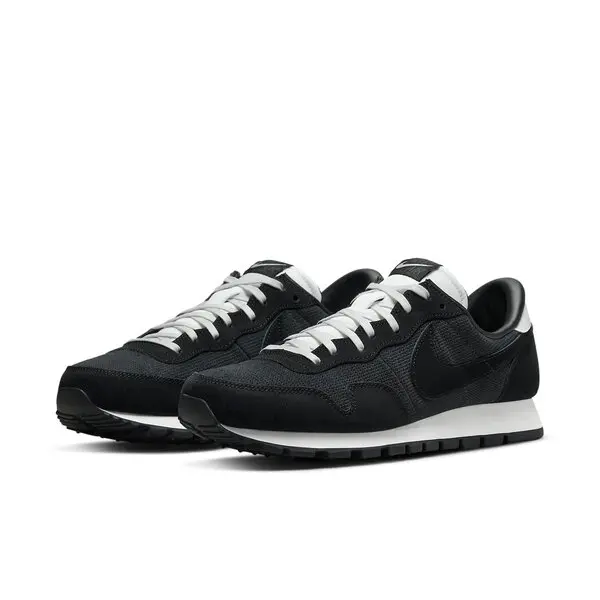 Nike Pegasus 83 Low Top Sneakers - Black