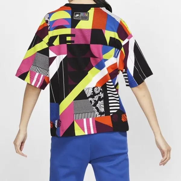 Nike Loose Fit Short Sleeve T-shirt