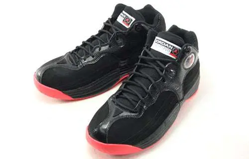 JORDAN Jumpman Team 1 Mid Top Sneakers - Black