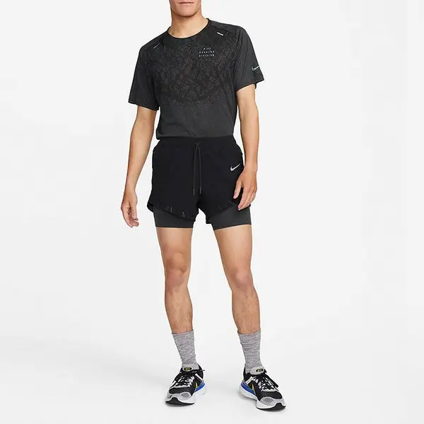 Nike Solid Color Logo Splicing Straight Sports Shorts