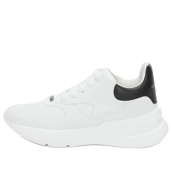 Alexander McQueen Oversized Runner Sneakers - White/black