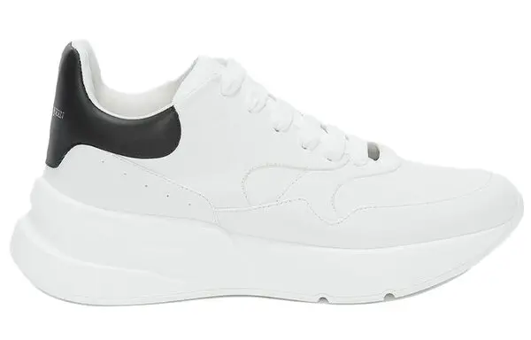 Alexander McQueen Oversized Runner Sneakers - White/black