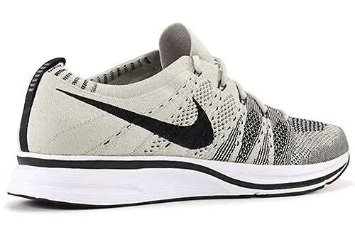 Nike Flyknit Trainer - Black/white