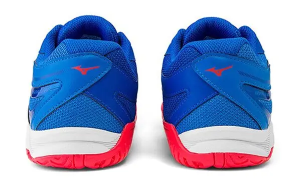 Mizuno Wave Medal 6 Sneakers