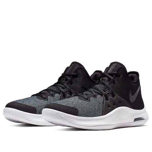Nike Versitile 3 Mid Top Basketball Sneakers - Black