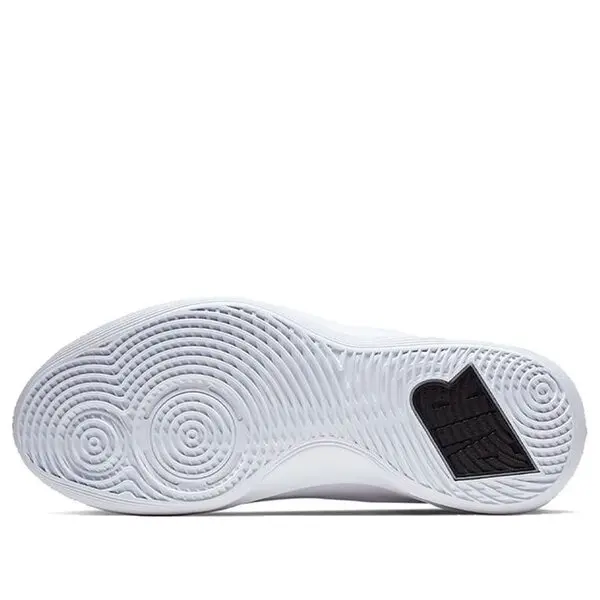 Nike Versitile 3 Mid Top Basketball Sneakers - Black