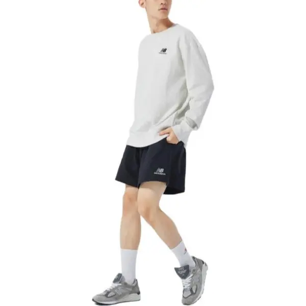 NEW BALANCE Embroidered Logo Crewneck Pullover