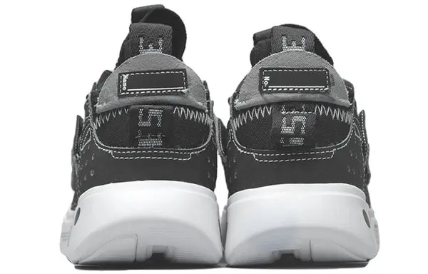 LI-NING Essence Ace Sneakers