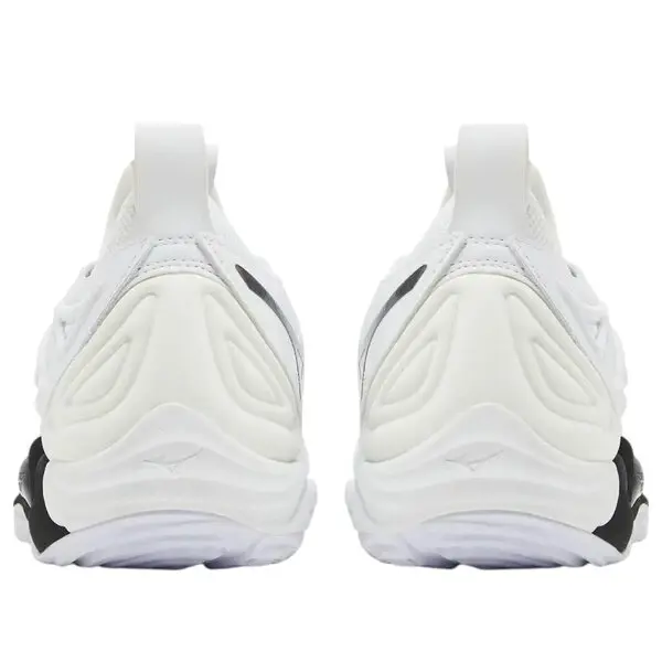 Mizuno Wave Momentum 3 Athletic Sneakers - White/black