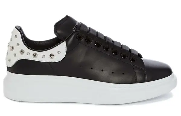 Alexander McQueen Oversized Studded Leather Sneakers - Black/white