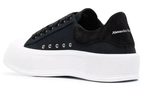 Alexander McQueen Deck Skate Plimsoll Lace Up - Black/white
