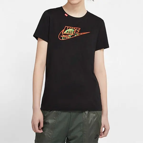 Nike Graphic T-shirt