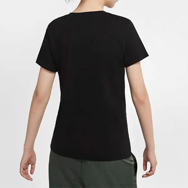 Nike Graphic T-shirt