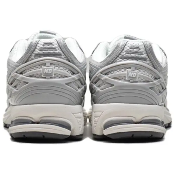 NEW BALANCE 1906r Sneakers - Grey/white