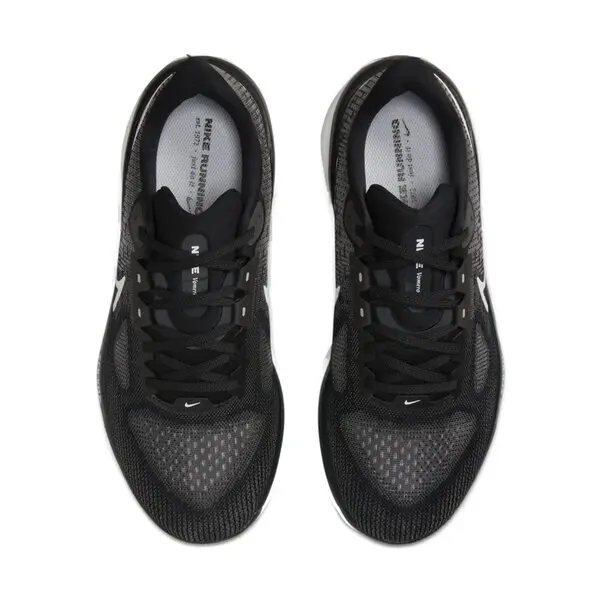 Nike Zoom Vomero 17 Extra Wide Sneakers