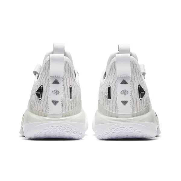 ANTA Shock Wave 5 Pro "smriti" Sneakers
